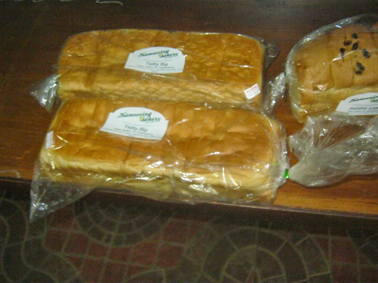 Random Thoughts: Bread and Tradition at Kamuning Bakery