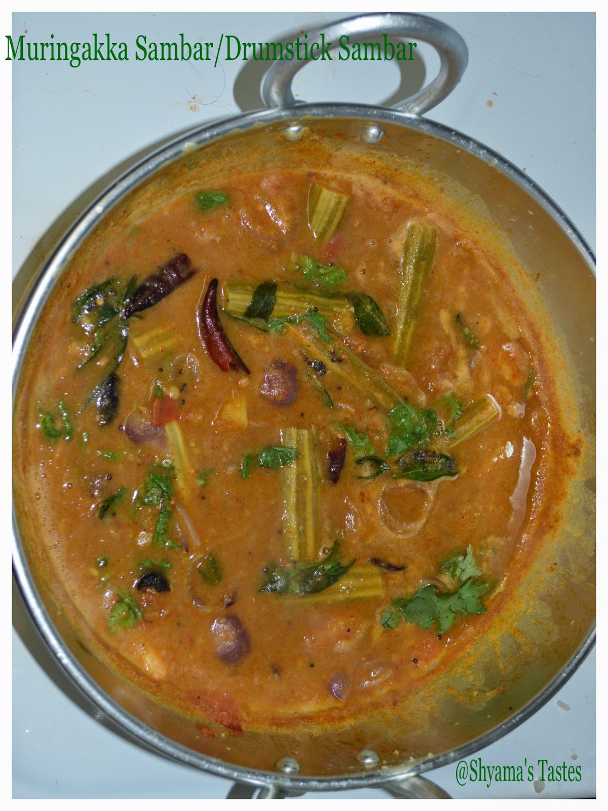 Shyama's Tastes: Drumstick Sambar/Muringakka Sambar