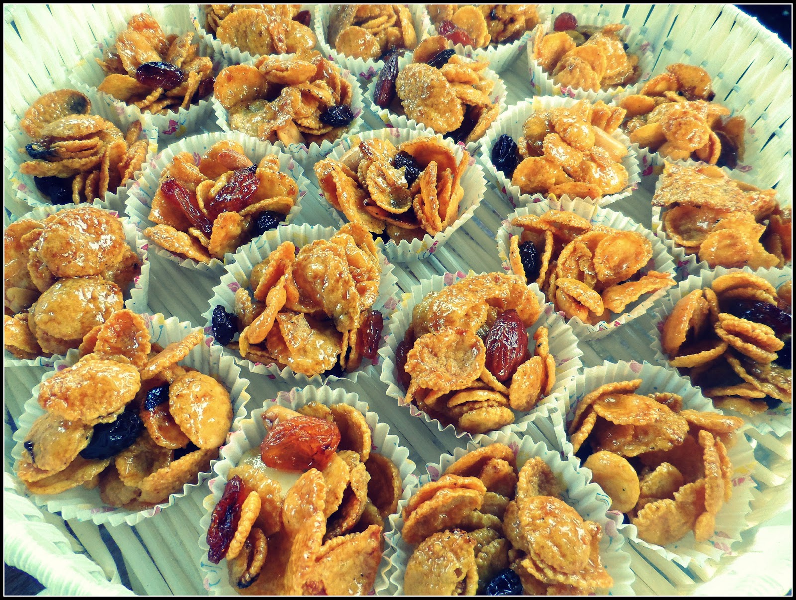 Saduran Rasa: Konfleks Madu & Kacang {Honey Glazed Cornflakes with Nuts}