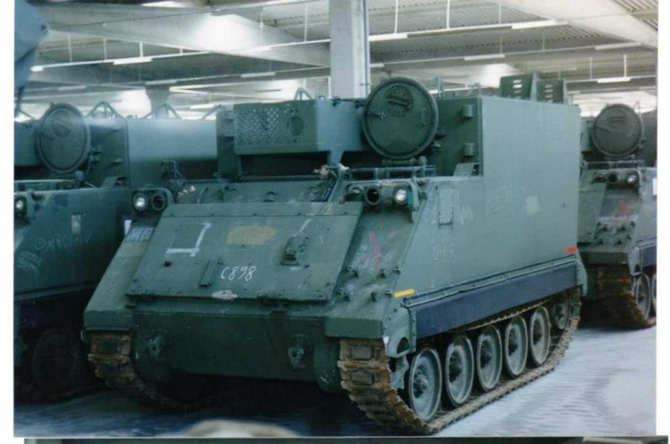 Viaturas Militares Portuguesas: Auto Blindado Lagartas M577A2 Posto ...