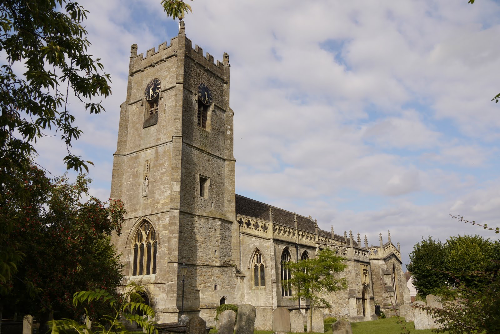 Walking in the country: Highworth - Stanton Fitzwarrren - Sevenhampton