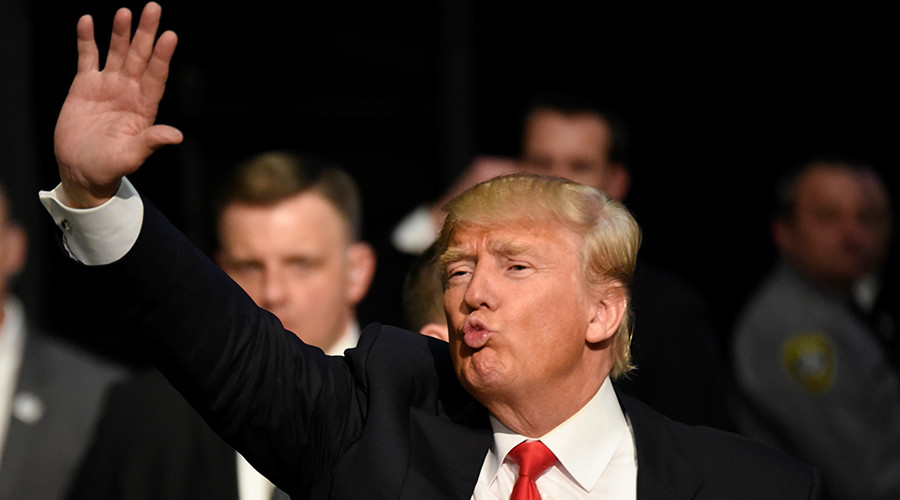 U.S.A News & Updates 24/7: Il Duce Trump: Republican frontrunner ...