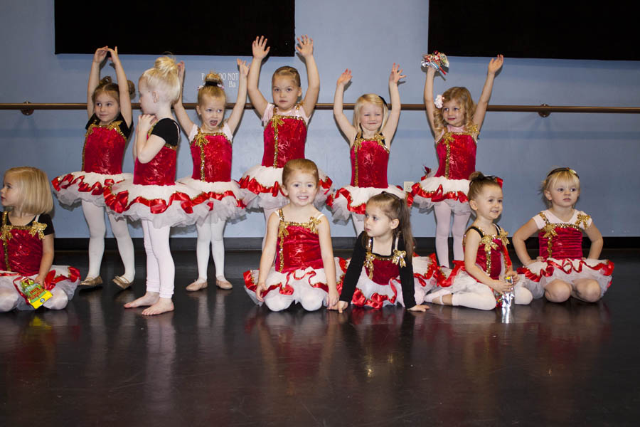 The Bell Family: CHRISTMAS DANCE RECITAL