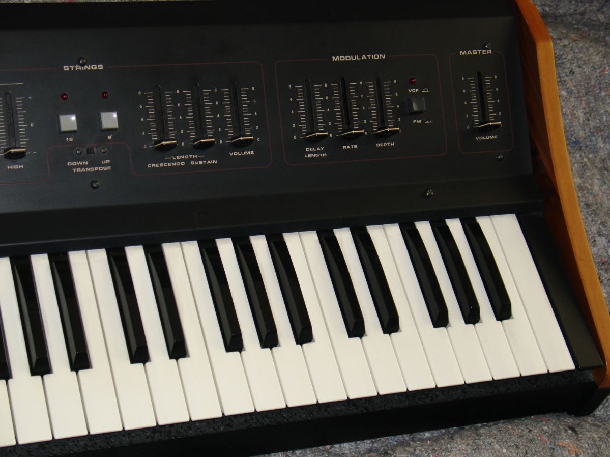 MATRIXSYNTH: Crumar Performer Video Demos