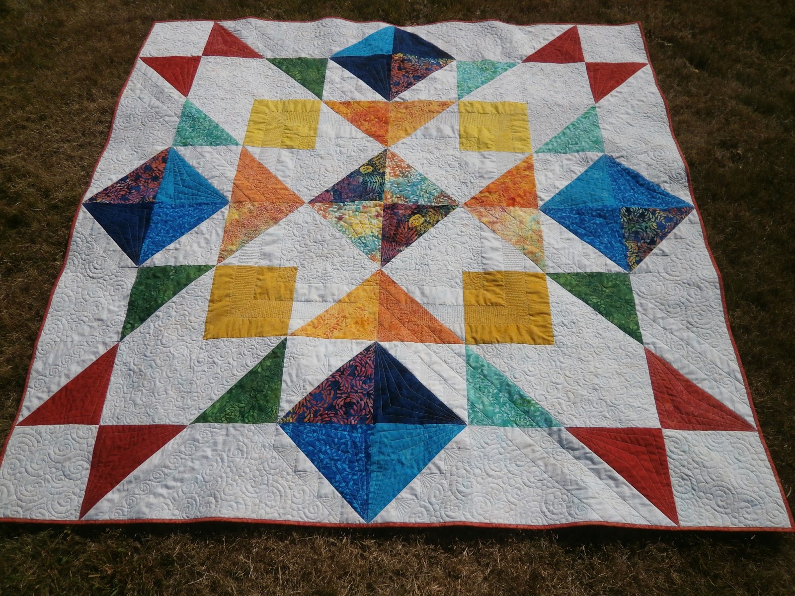 PamelaQuilts: Blogger's Quilt Festival - Modern Quilt