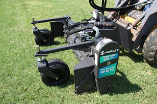 Harley Rake: Harley Rake Using