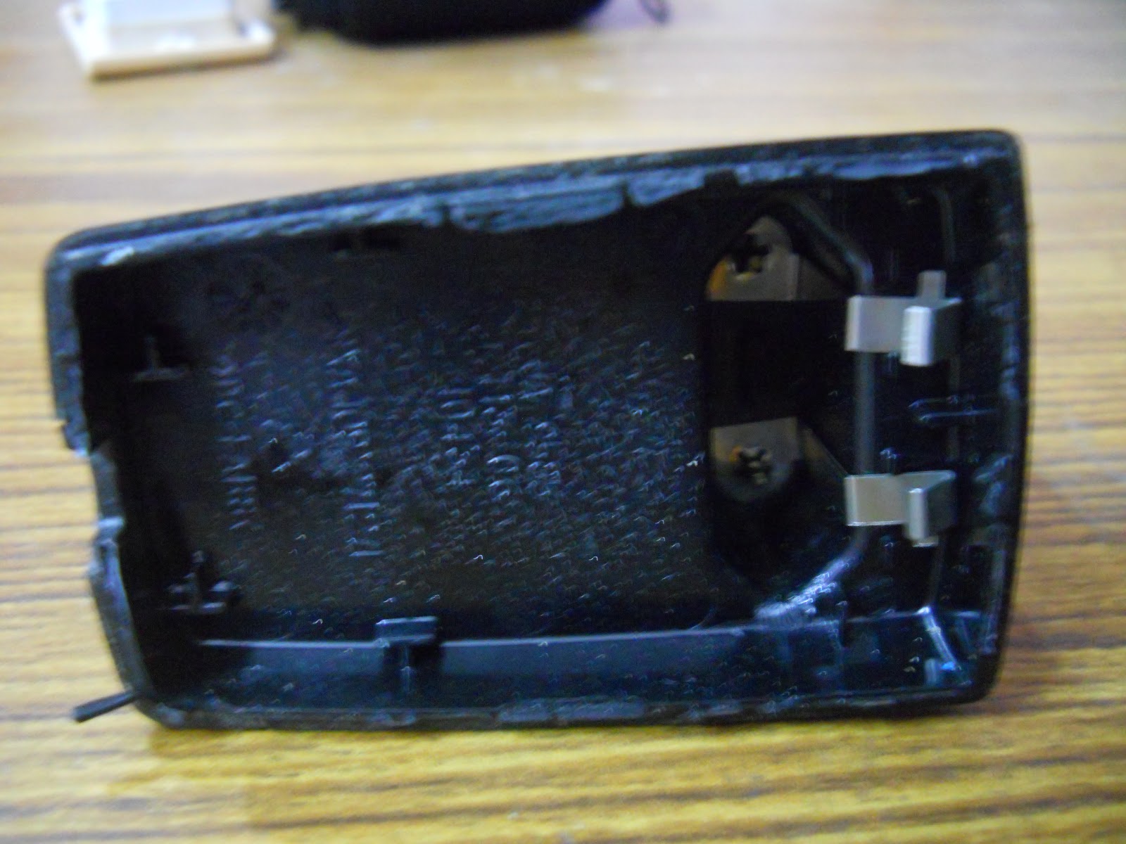 EVER WONDER WHATS INSIDE: INSIDE A MOBILE CHARGER