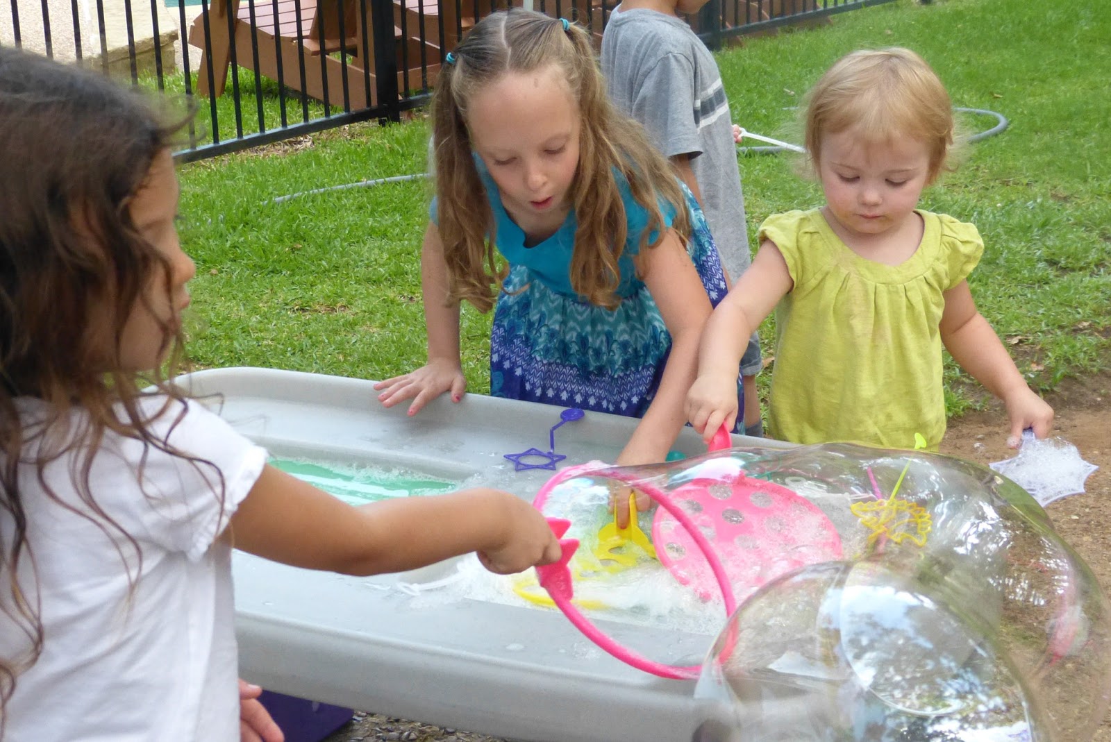 Paula's Primary Classroom: Bubbles!