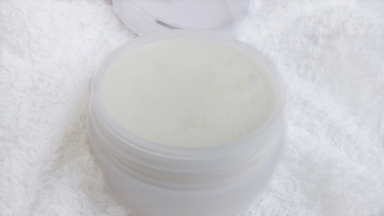 J'S BEAUTY SPOT: Herba Svet - Devi melem za negu peta