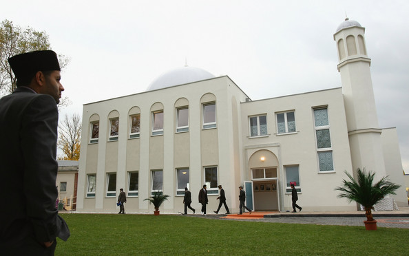 Welcome to the Islamic Holly Places: Khadija Mosque (Berlin) Germany