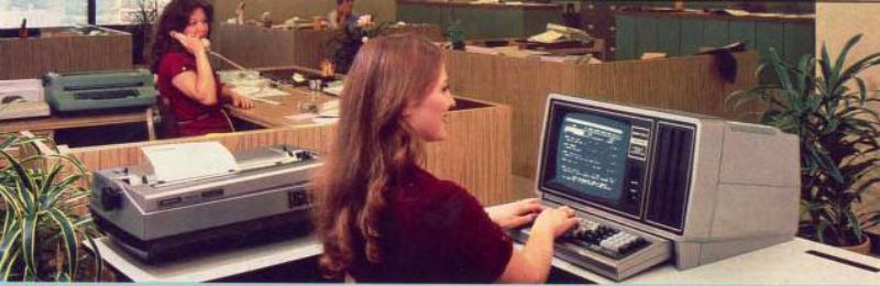 The Golden Age of Floppy Disks: 27 Interesting Vintage Photos of Women ...
