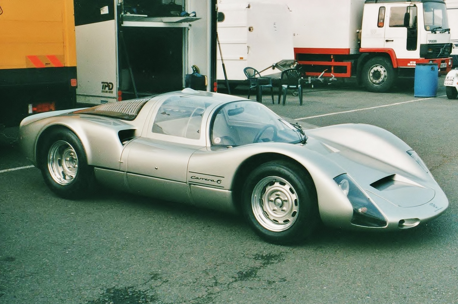 Ferraris and Other Things: Porsche 906 Carrera