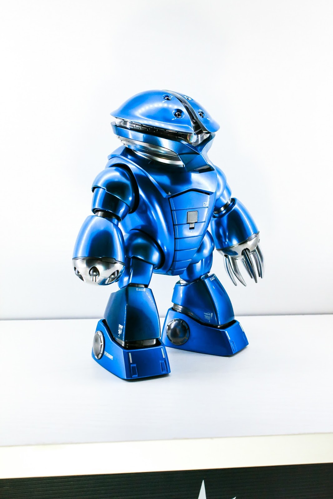 Painted Build: MG 1/100 Acguy "Blue Ocean" [Metallic Finish] - Gundam ...
