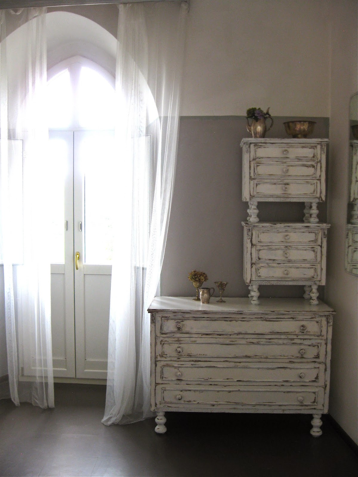 Sette Design: Wall of Furniture