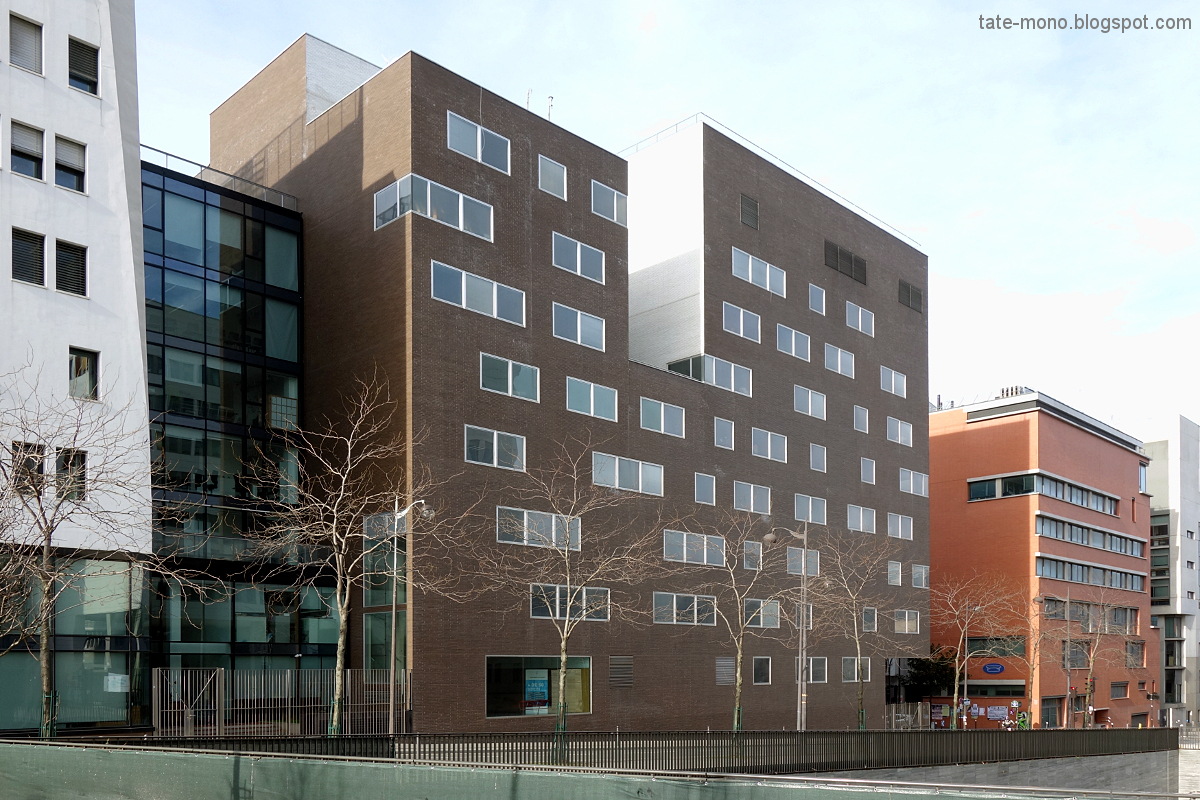 TATÉ-MONO: パリ第7大学ラマルクB棟 : Bâtiment Lamarck B de l'Université Paris VII