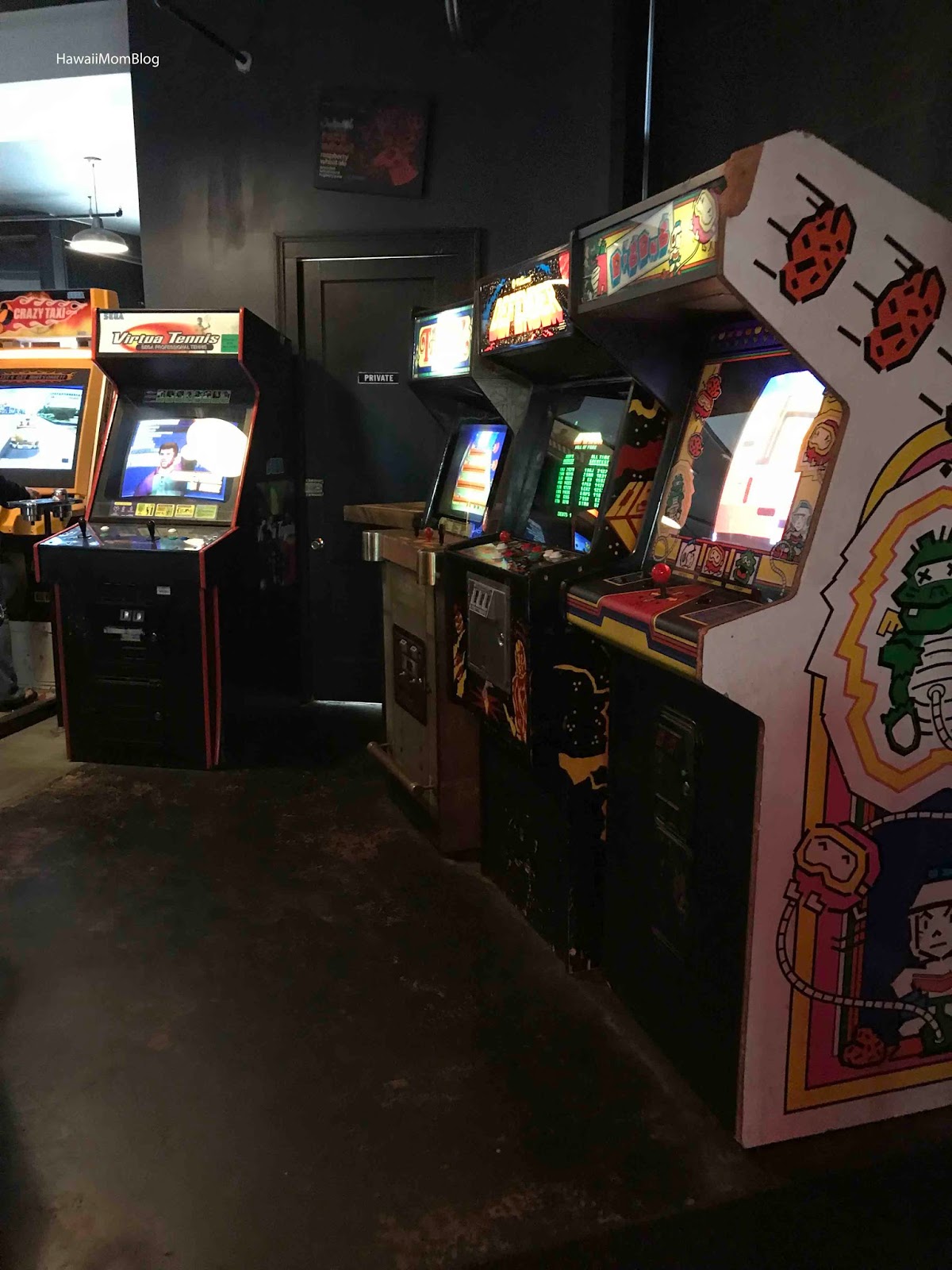 Hawaii Mom Blog: Visit Cincinnati: Arcade Legacy: Bar Edition