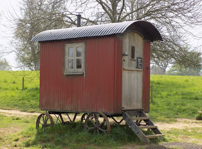 Shedworking: The Handwritten Letter Appreciation Society's writing shed