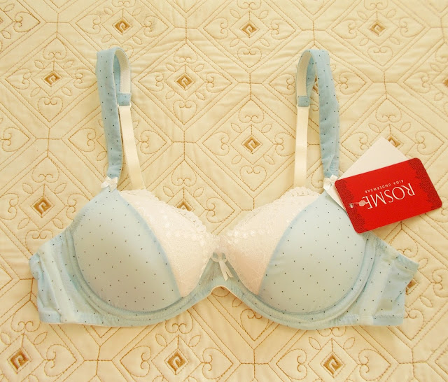 Ebony Vintage: Sutiene minunate de la Astratex.ro