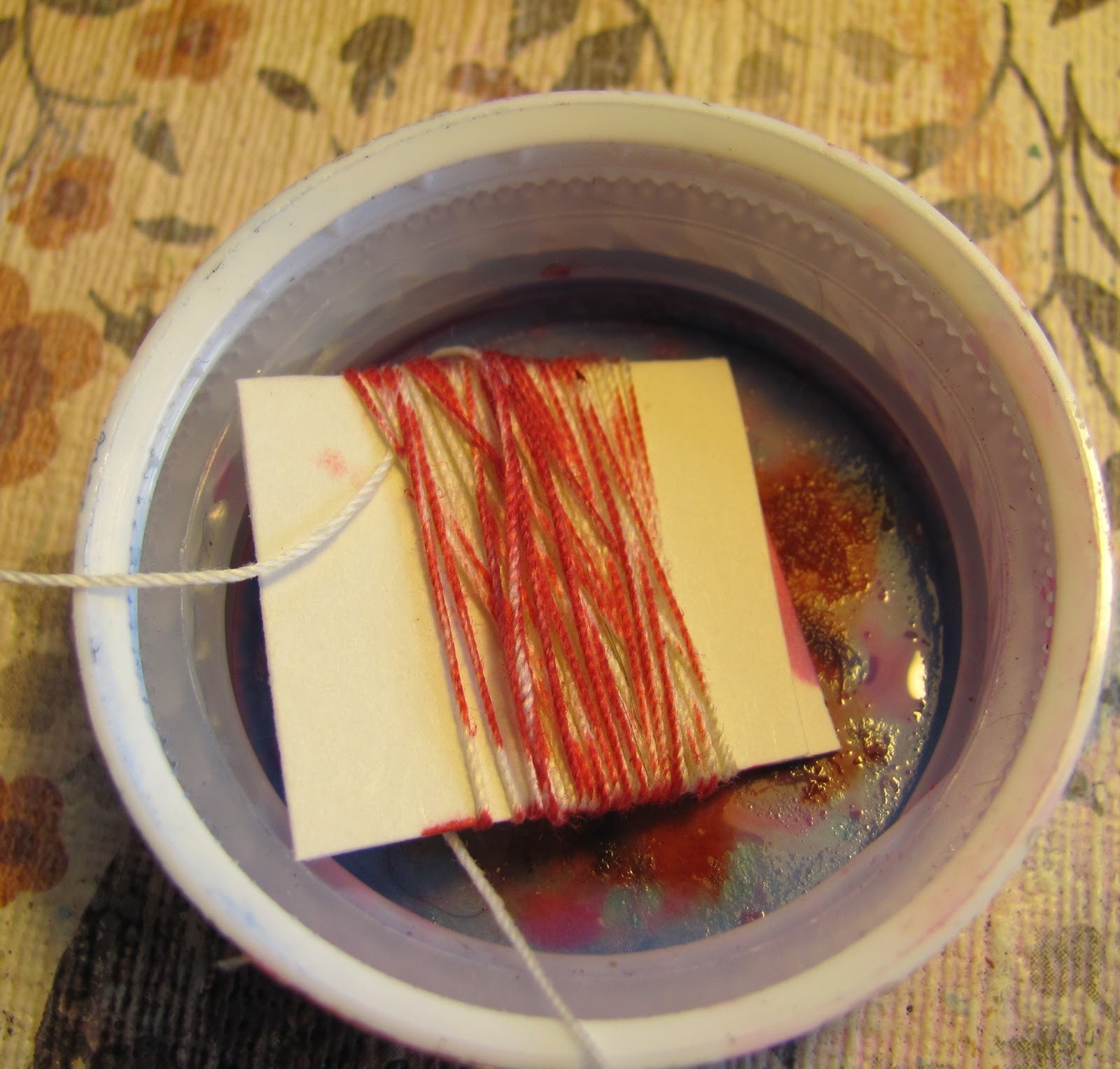 Lori's Crochet: Dyeing Crochet thread with Sharpie pens