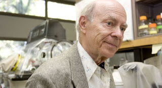 Bibliociencia: Irwin Rose, Premio Nobel de Química en 2004, fallece a ...