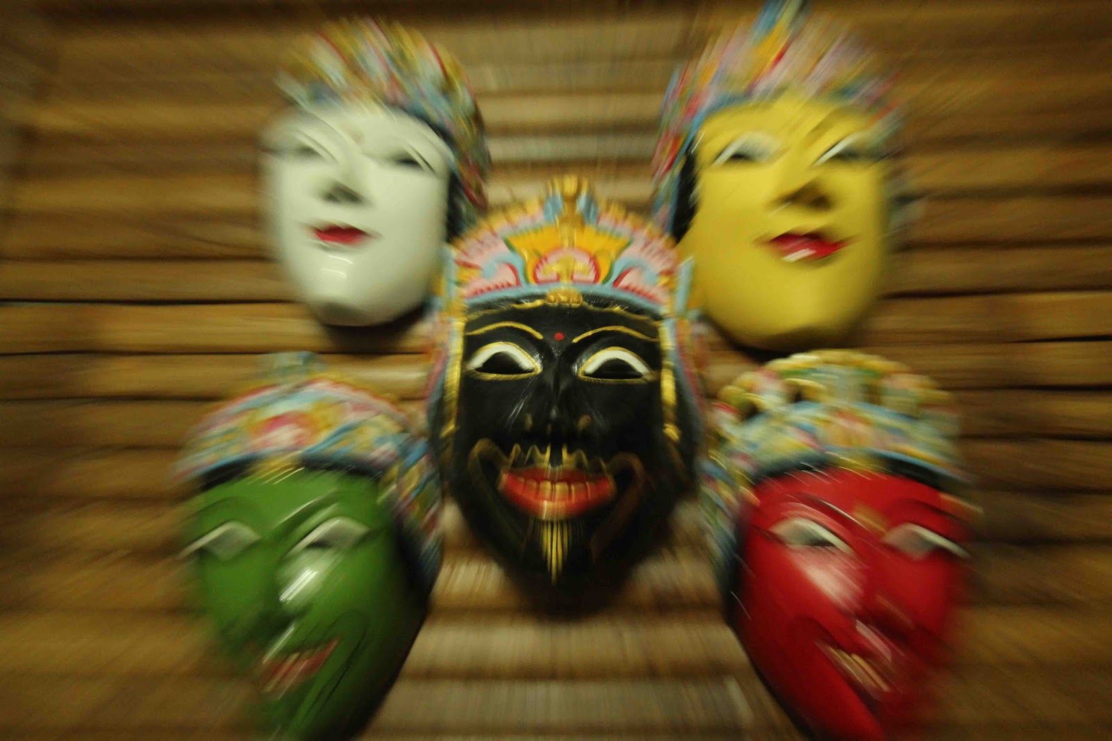 Topeng Malang Nominor Sursum Moveor ~ Pesona Wisata Jawa Timur