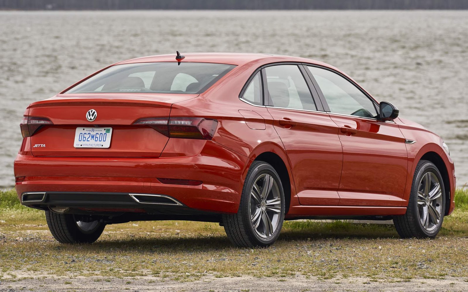 Novo Jetta 2019 GLi 2.0 TSI terá 220 cv, DSG-7 e multilink