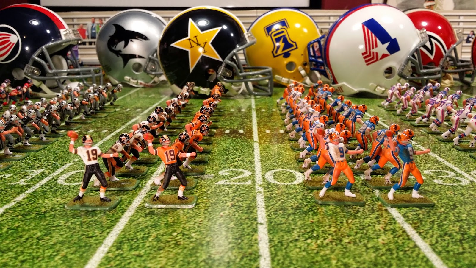 Football...and other important things.: WFL teams finally complete