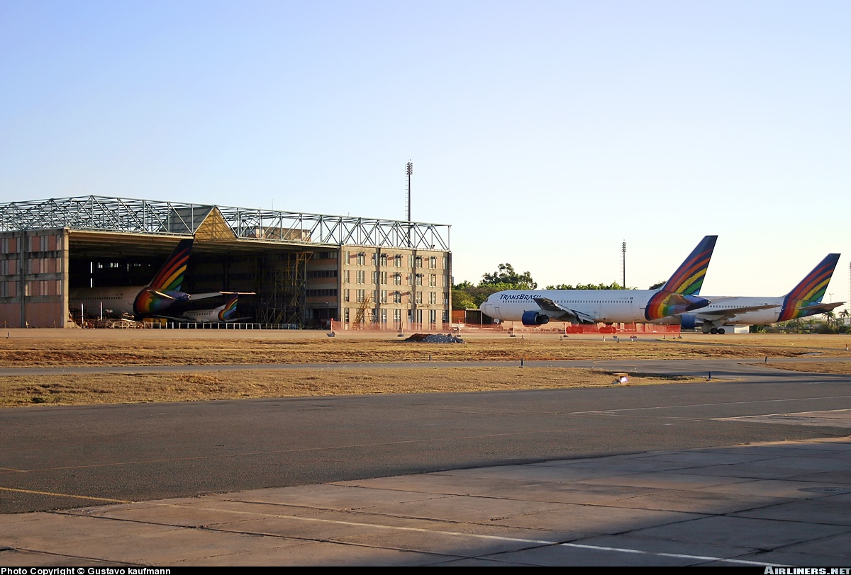 Avioes Abandonados Brasil: PT-TAA O primeiro 767 do Brasil