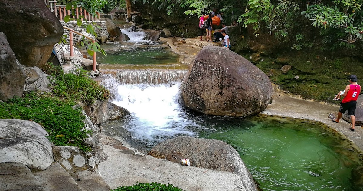 Little Pinay Explorer: Cold Spring for a Warm Weather at Pines Farm ...