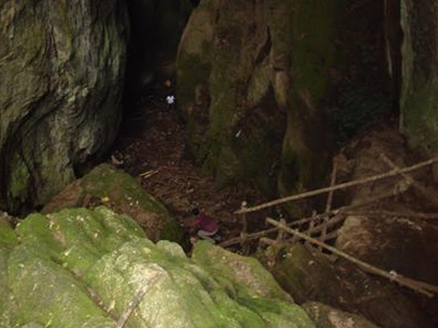 The EYE of Nature: view from Guna Caves (Devil’s Kitchen), Kodaikanal