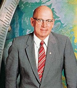 Historia de James Whitman McLamore | Historias de Grandes Exitos - Se ...