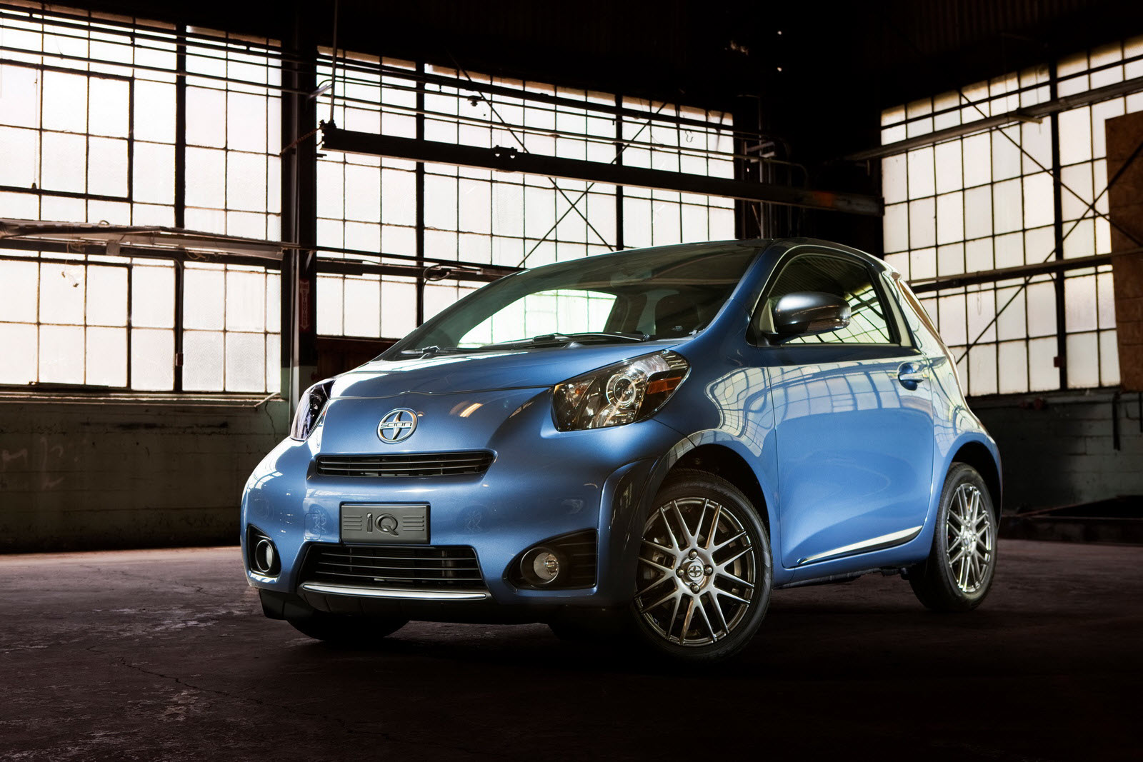 2012 Scion iQ : Premium micro-subcompact is world’s smallest four ...