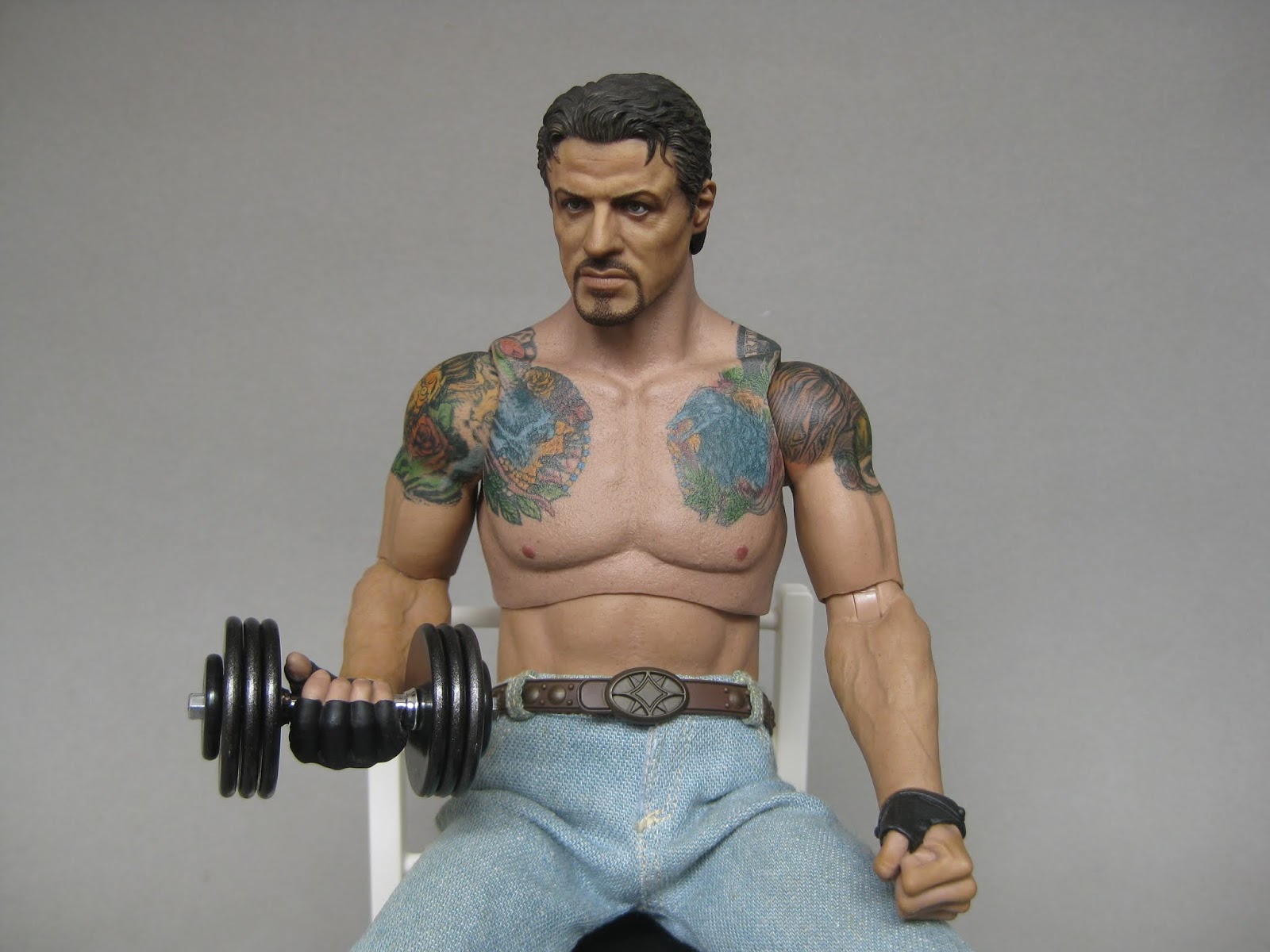 deSMOnd Collection: Hot Toys 1/6 "Barney Ross" in The Expendables Pt.2