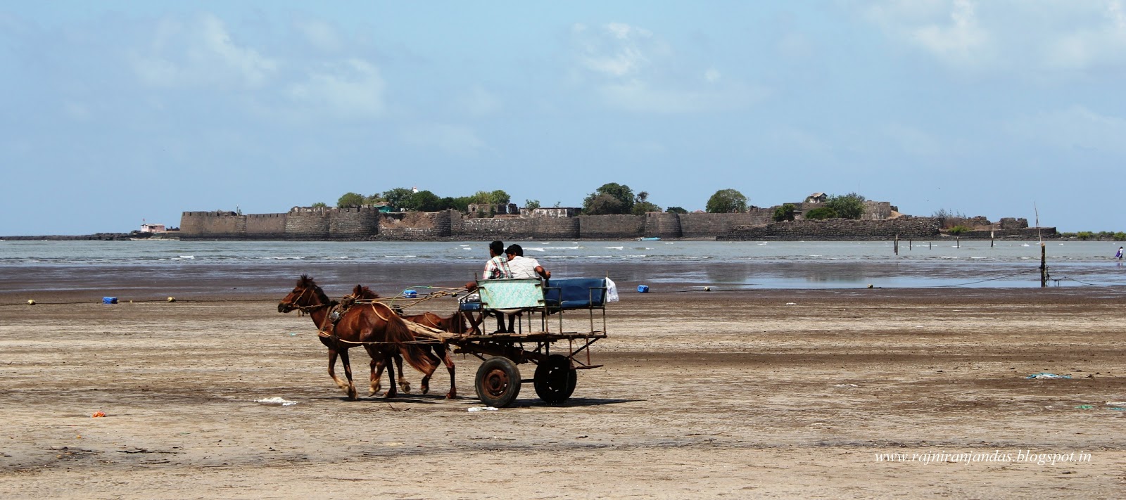 Tales Of A Nomad: Alibaug- Beyond the Beach...!!