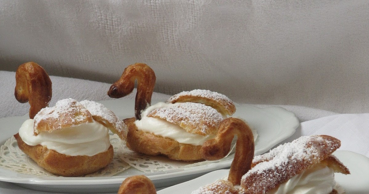 La cuisine d'ici et d'ISCA: Cygnes à la Chantilly