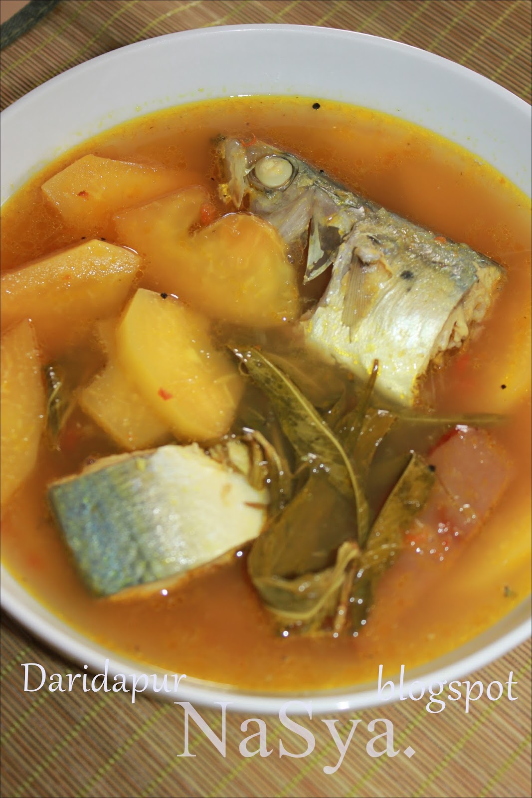 Dari Dapur NaSya: Asam rebus kembung dan betik