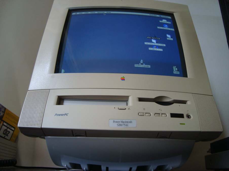 Iain's Blog: Apple ][e in Elementry