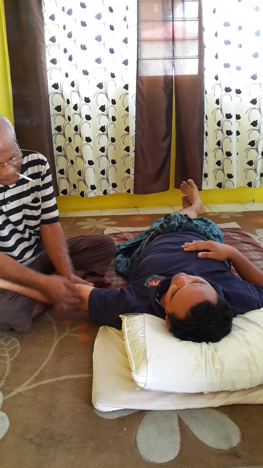 Urutan Urat Saraf : Sedang Merawat Pesakit