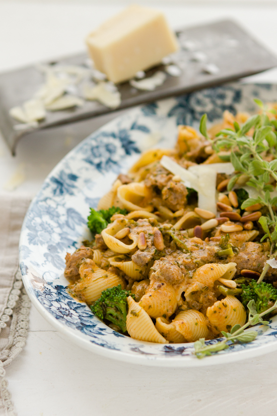 Dalia's Kitchen: Conchiglie Pasta with Sausage & Tender Broccoli