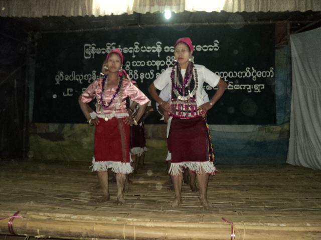 Khumi Models with cultural dresses - Khumi Media Group