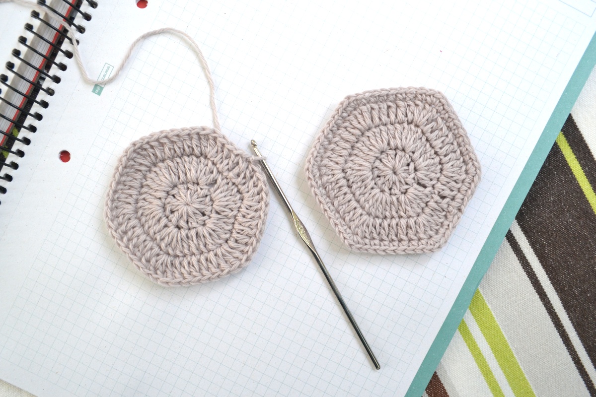 HOW TO: Two Ways to Join Stitches As-You-Go