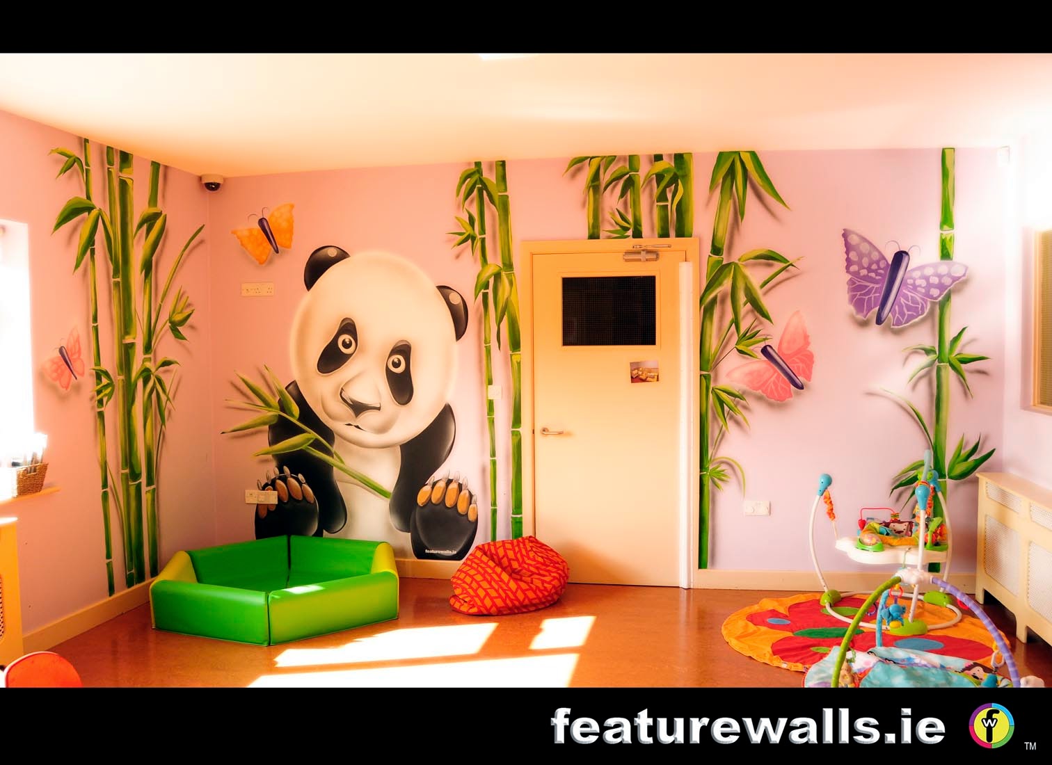 Mural Painting Professionals featurewalls.ie: HAND PAINTED CRECHE MURALS