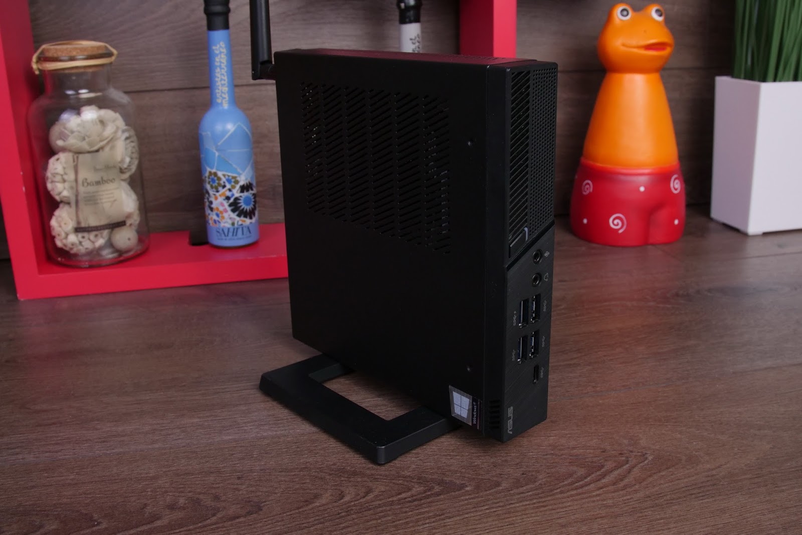 FanlessTech: Asus PB40 review