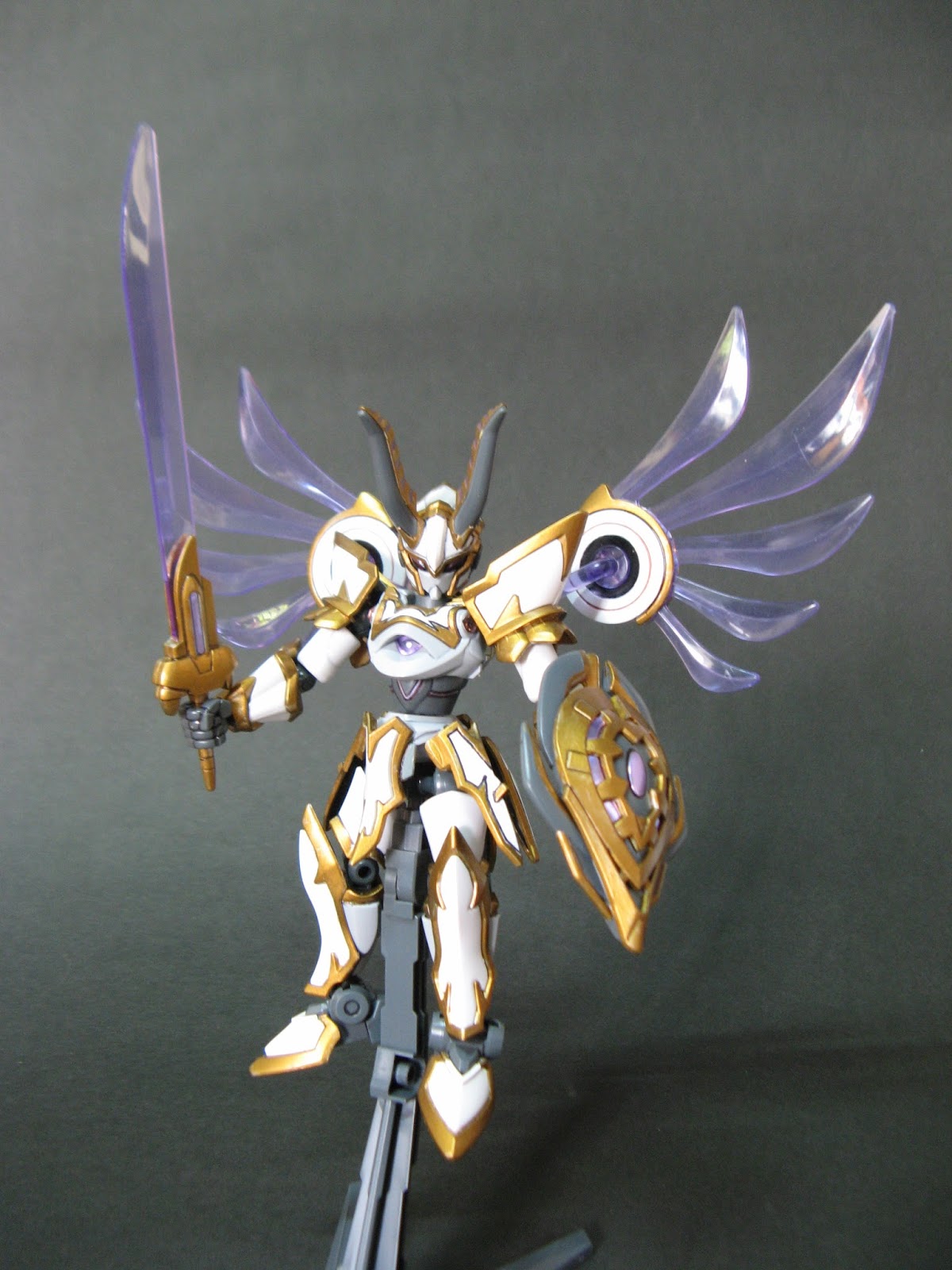 "Dan-Ball Senki "紙箱戰機 LBX 1 : 1 LUCIFER路西法