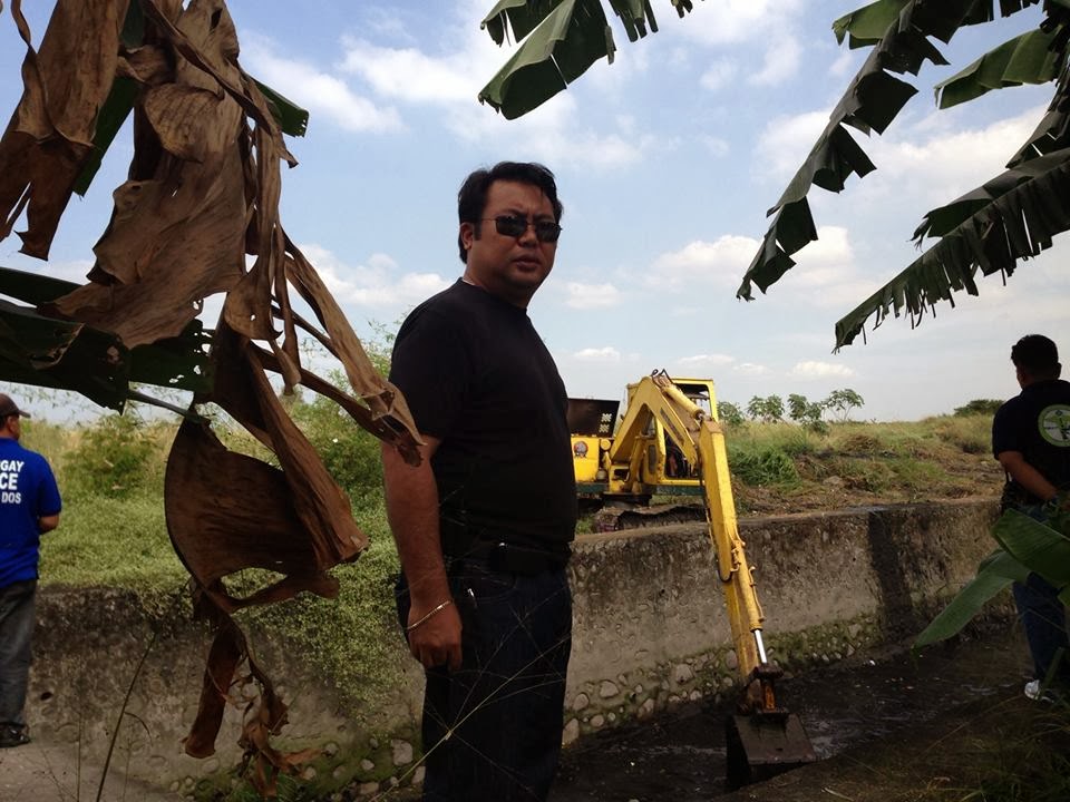 Barangay Manuyo Dos: Operation sagip ilog (011614)