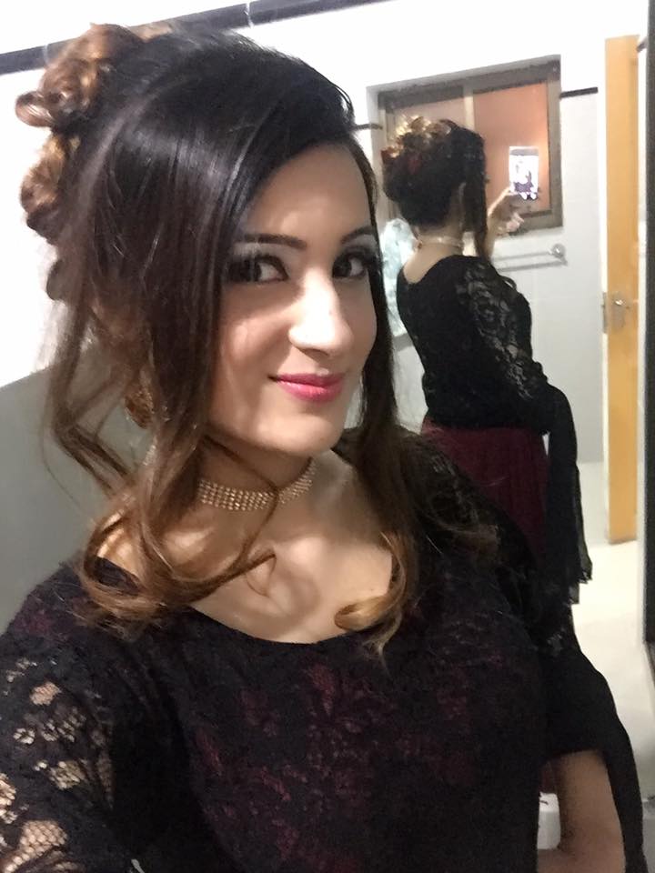 Pashto Singer Laila Khan New Beautiful Pictures