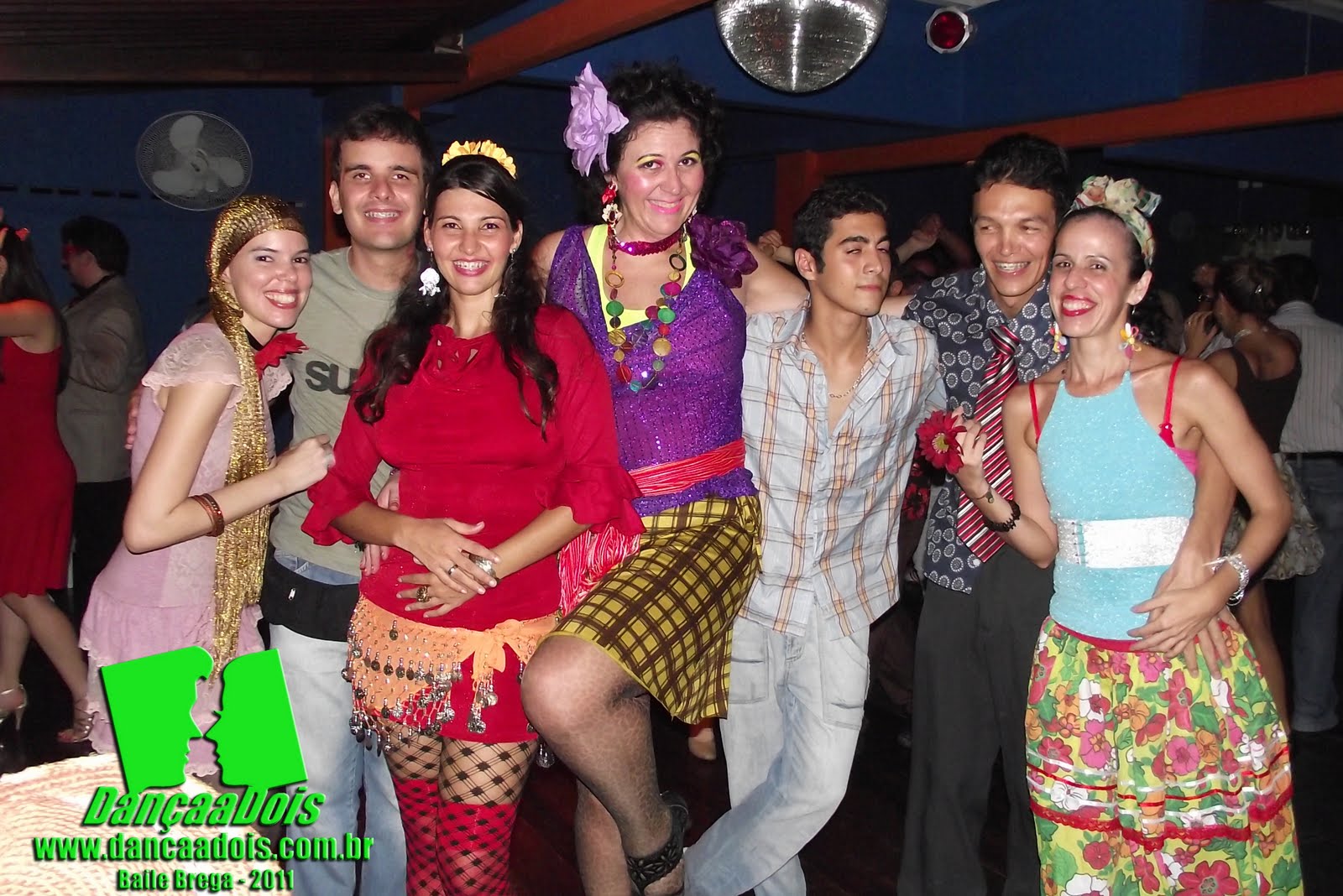 Aprenda a dançar: Baile Brega 2011