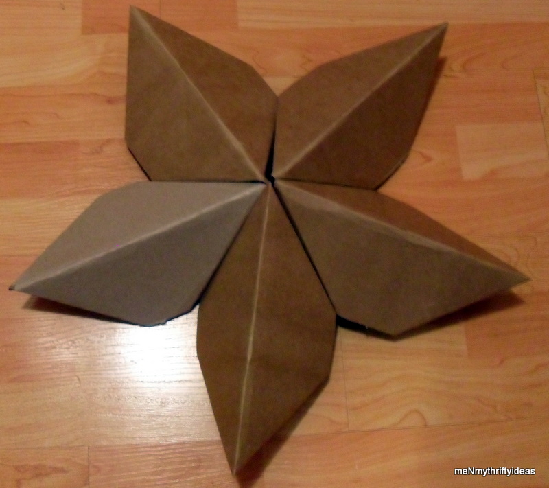 me and my thrifty ideas: DIY Cardboard Barn Star