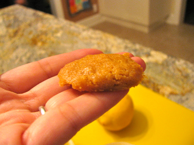 AKsKitchen: Lemon Wafers