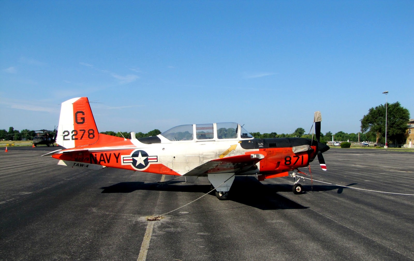 The Aero Experience: U.S. Navy T-34C Turbo Mentor Becoming a Rare Sight ...
